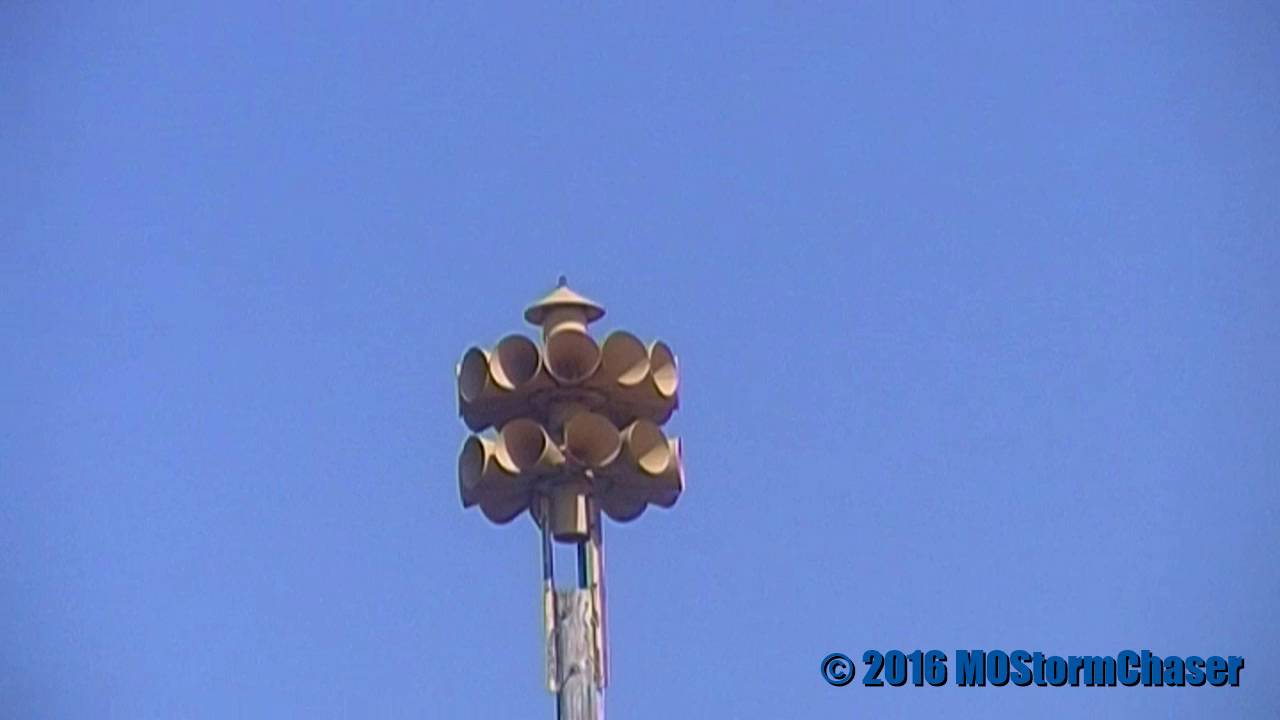 Federal Signal 2T22 Tornado Siren Test-Mt. Vernon, MO - YouTube
