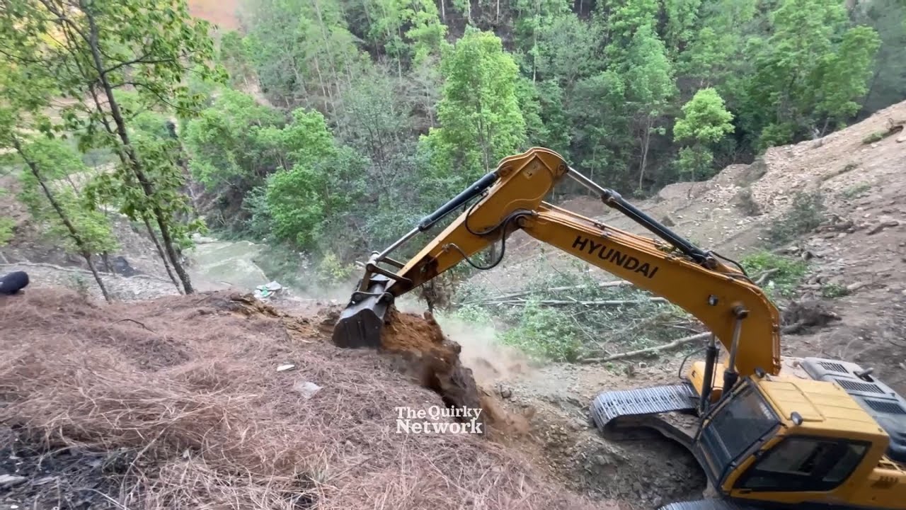 Excavator Operator Skills So Crazy | Construction Site | Skillful ...