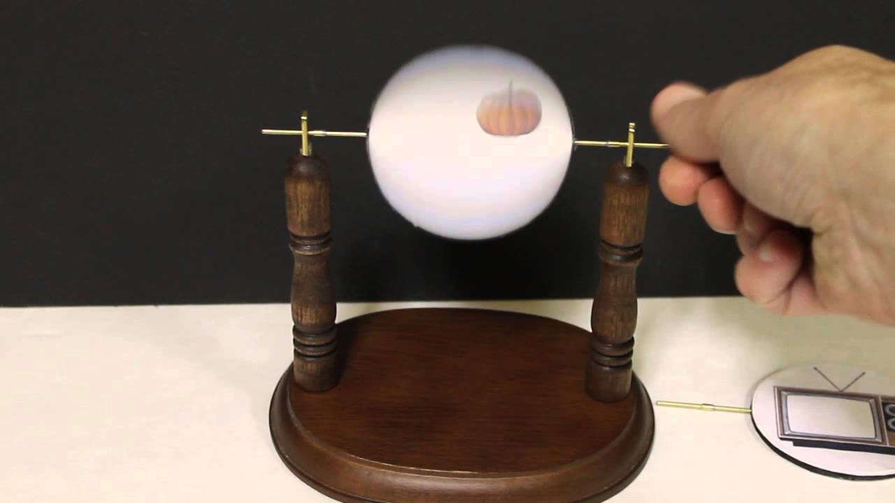 Thaumatrope - YouTube