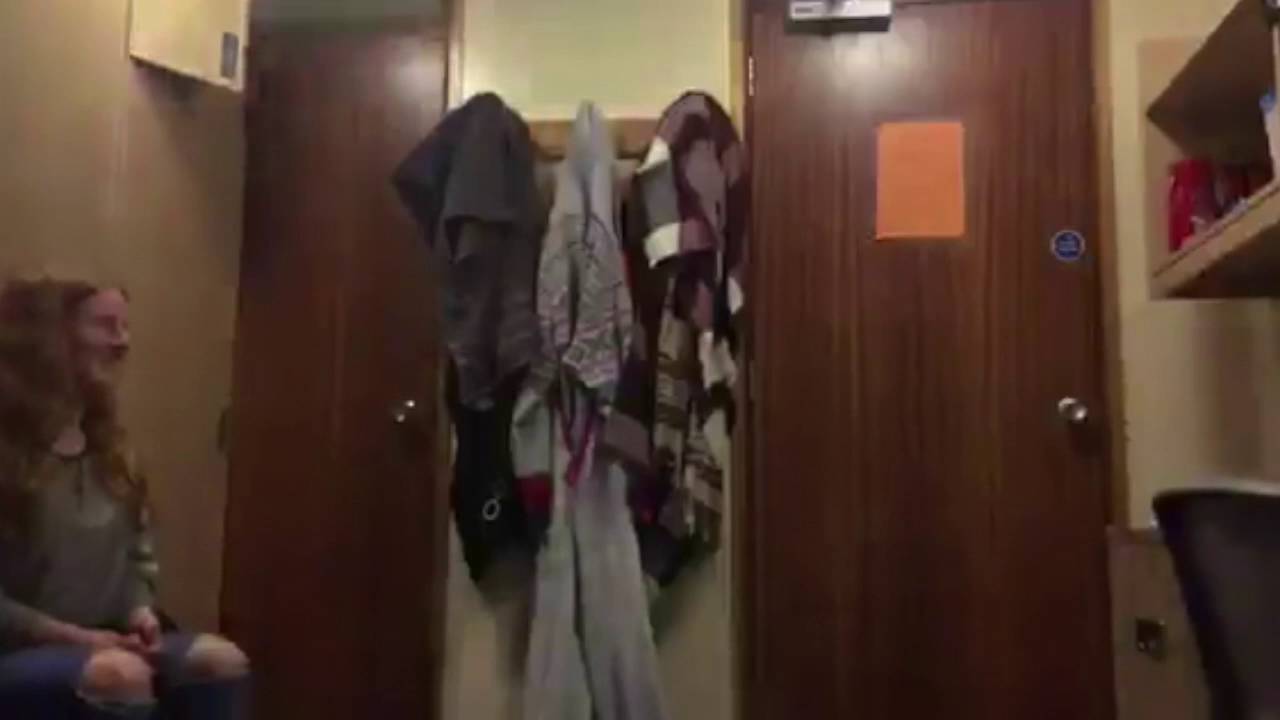 Love Actually opening scene - YouTube