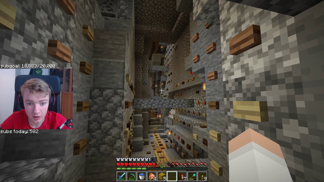 Tommy's Reaction to Buttons (POG) - Dream SMP - YouTube