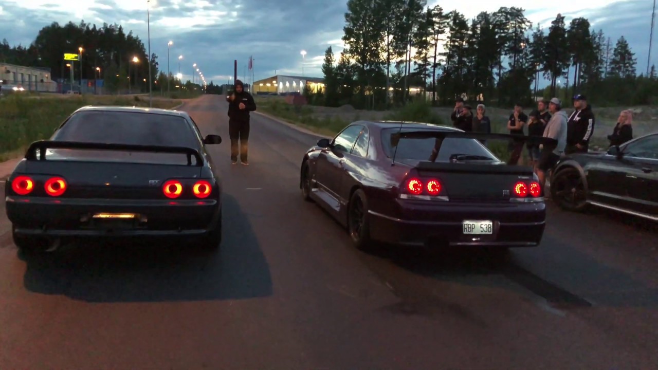 R32 GTR 700 WHP vs R33 GTR 800 WHP - YouTube