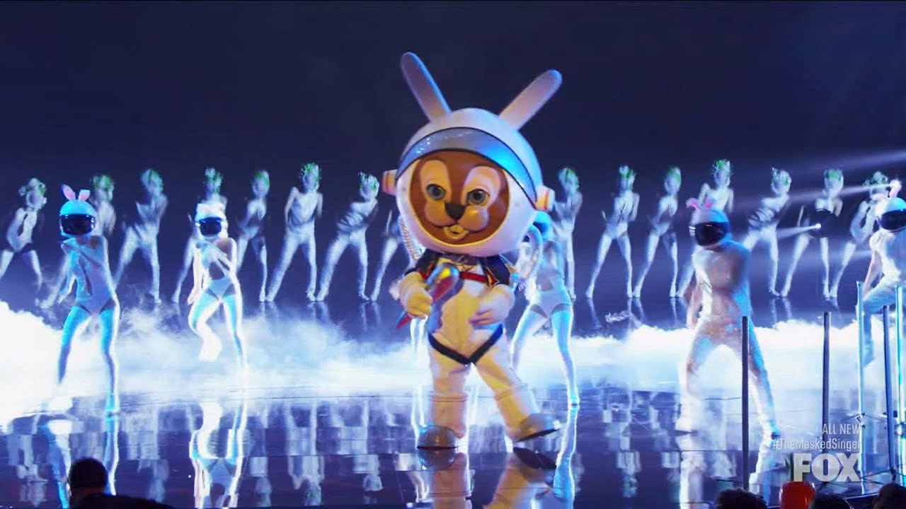The Masked Singer 7 - Space Bunny sings Now That We Found Love - YouTube