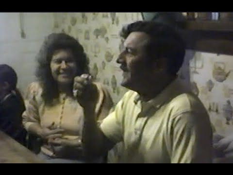 1990 Christmas at Uncle Manuel & Auntie Ann's - YouTube