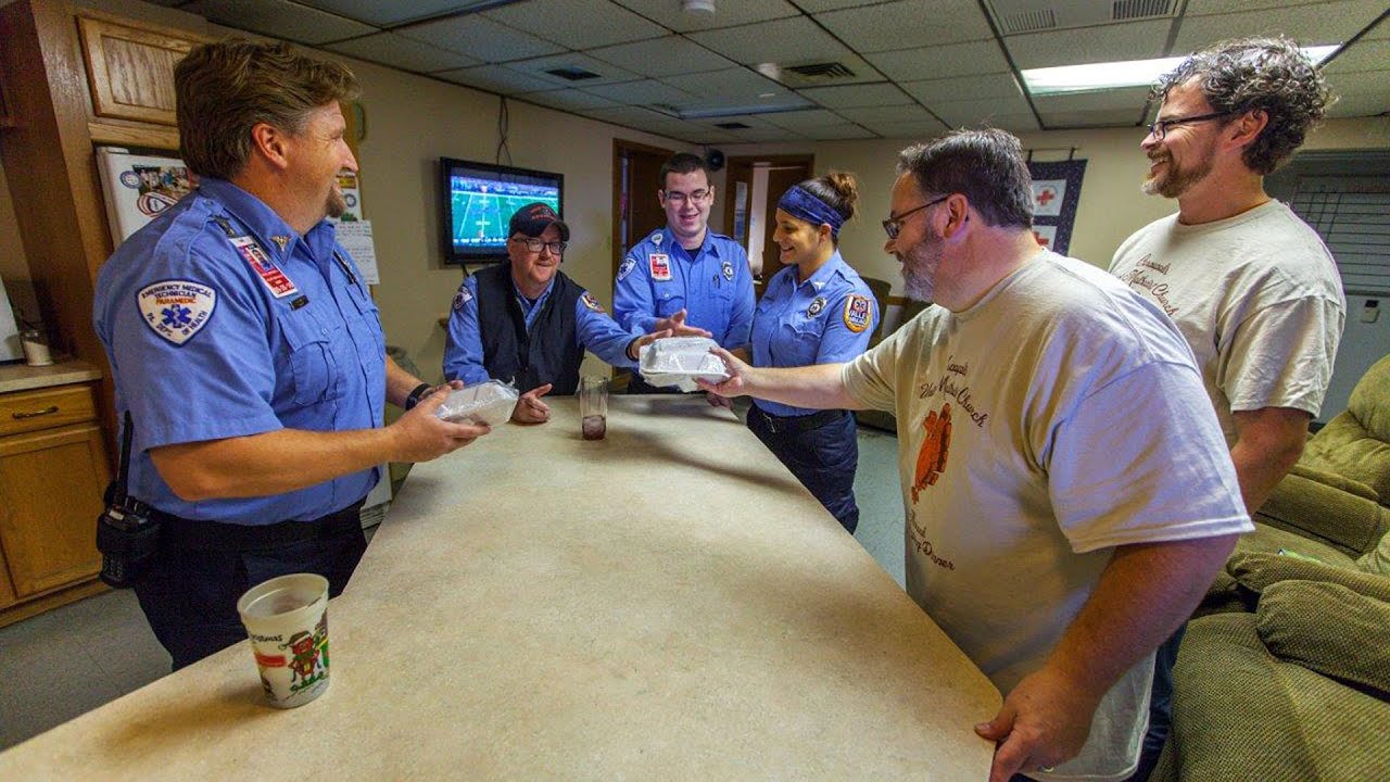 Thanksgiving for Military and First Responders - YouTube