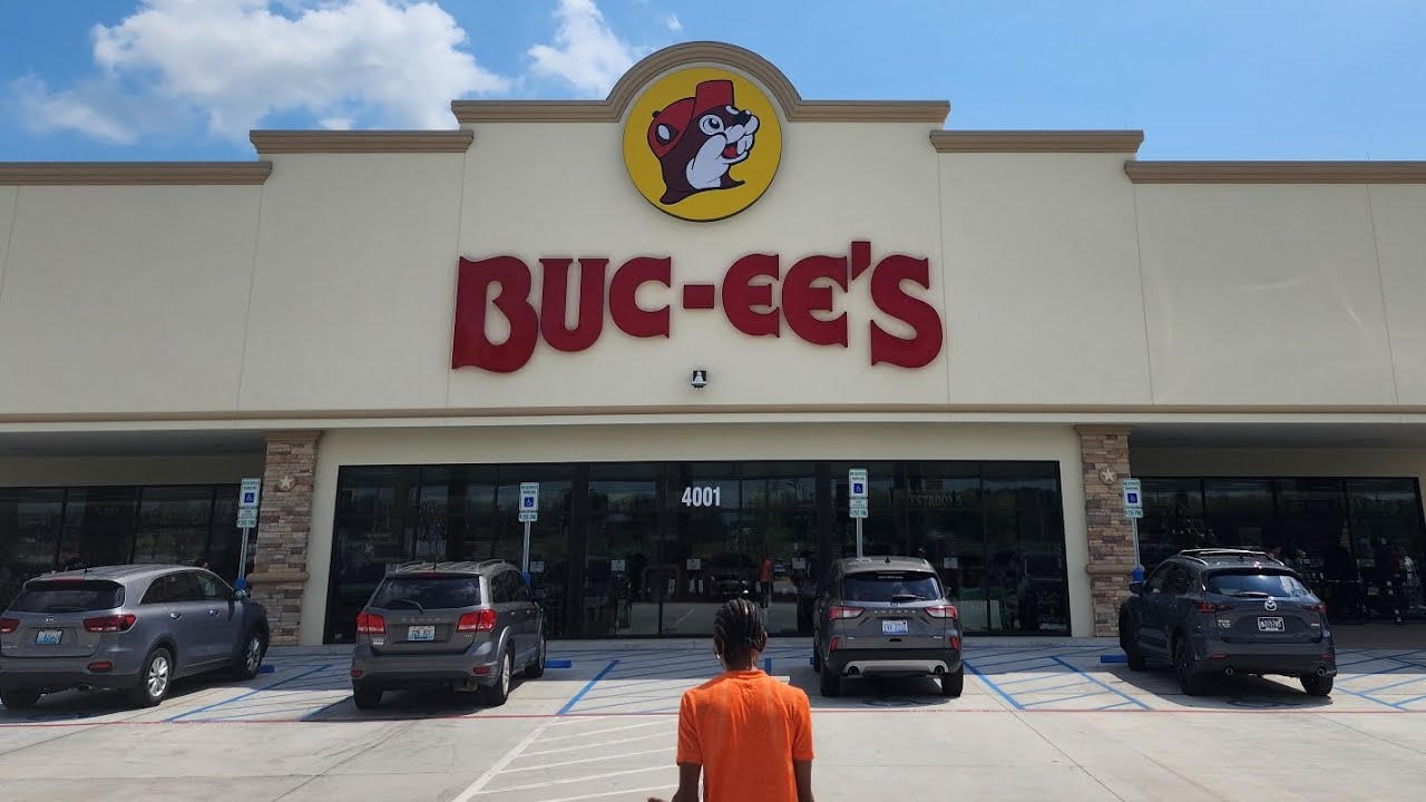 Buc-ee's!!?? - YouTube