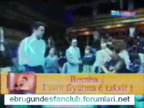 AZERBAYCAN'DA EBRU GUNDES SEVGISI