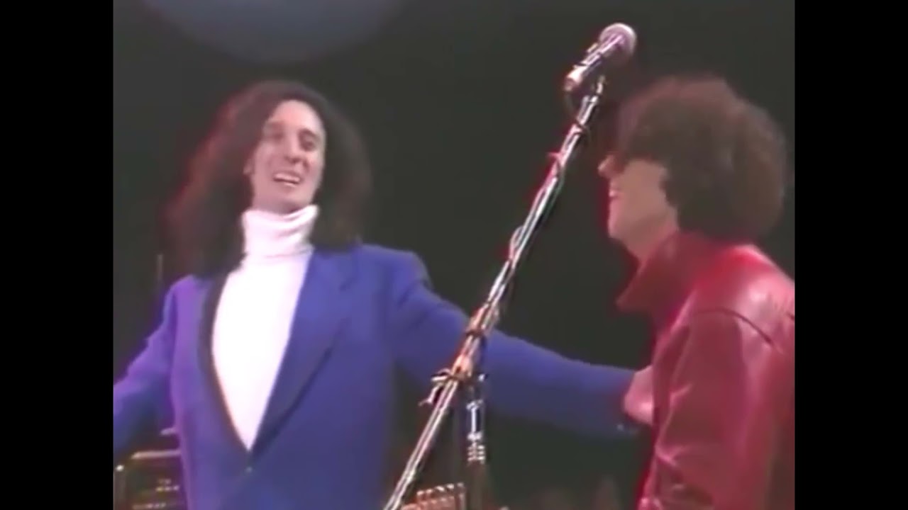 Seguir Viviendo Sin Tu Amor - Luis Alberto Spinetta con Gustavo Cerati ...