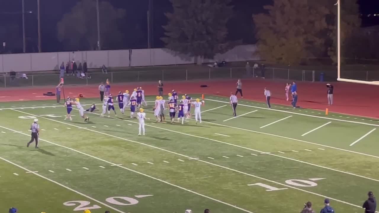 Missoula Big Sky QB Eli Kasberg scores on a 4-yard run - YouTube