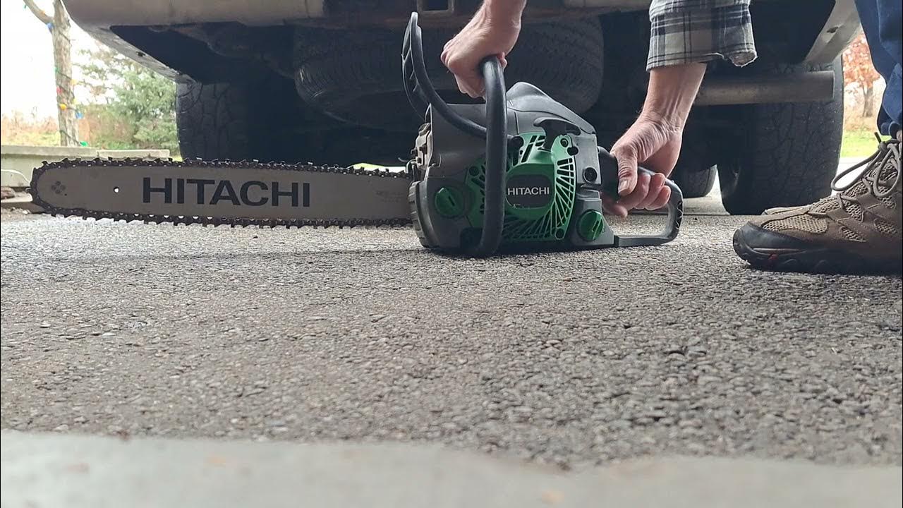 Hitachi CS 40EA Chainsaw Startup and Demo - YouTube