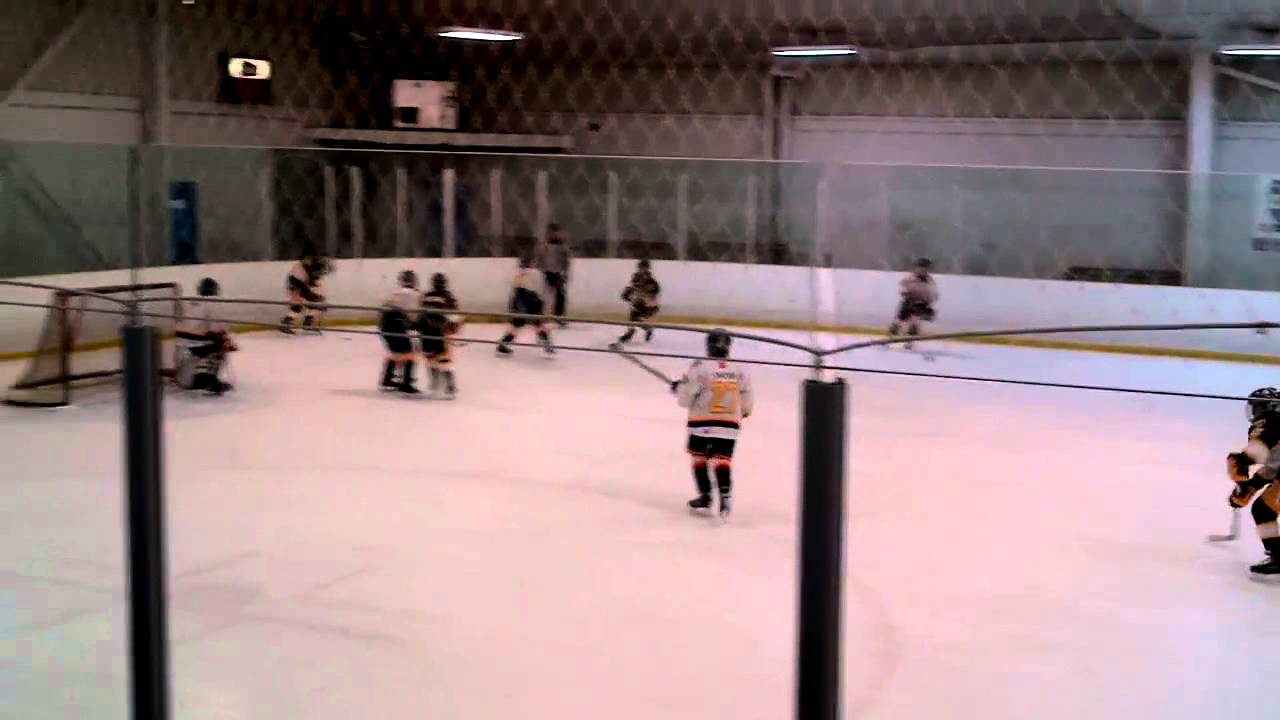 Nov 8, 14 Waterloo Wolves 2002 vs Barrie Colts at Chesswood Arena L 6 ...