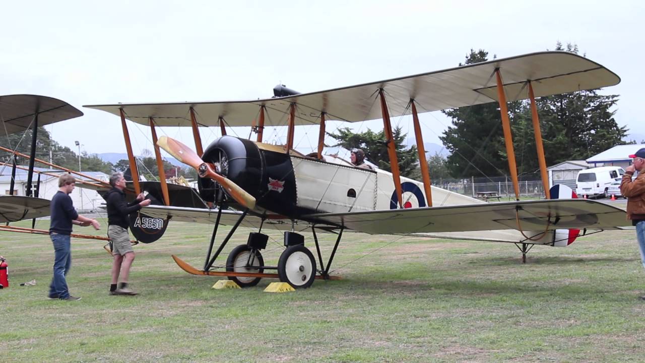 Starting an Avro 504K's Gnome rotary engine - YouTube