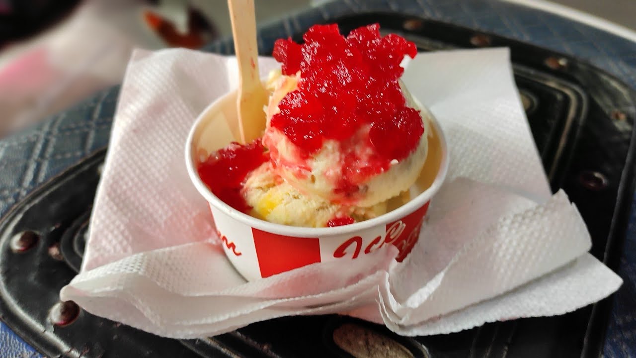 FAMOUS!!! Fruit Ice Cream of Ghaziabad. Mohan Fruit Ice cream Full of ...