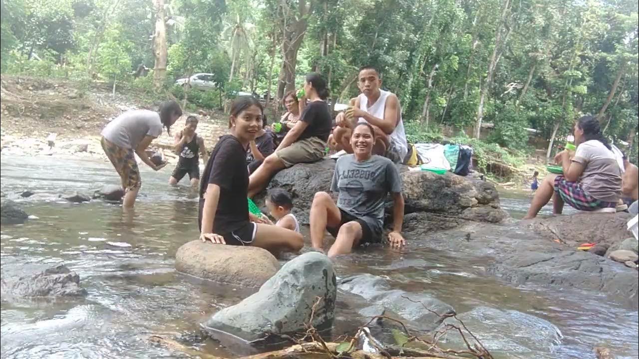 Buhay probinsya with na ligo sa ilog - YouTube