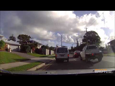 Car Crash - Kennedy Drive, West Tweed