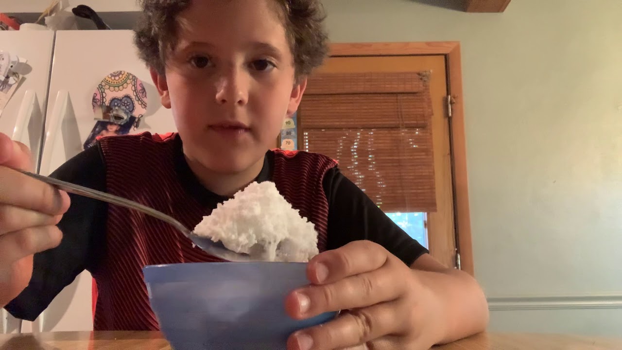 Playing with weird connect sand - YouTube