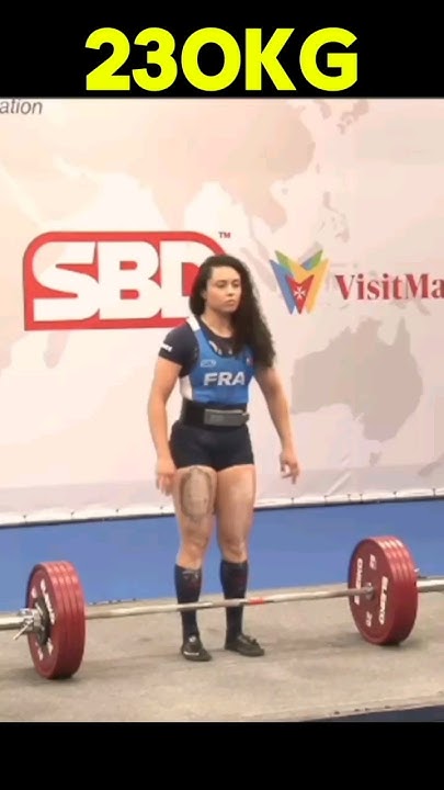 Bela francesa de 69kg levanta 230kg! - YouTube