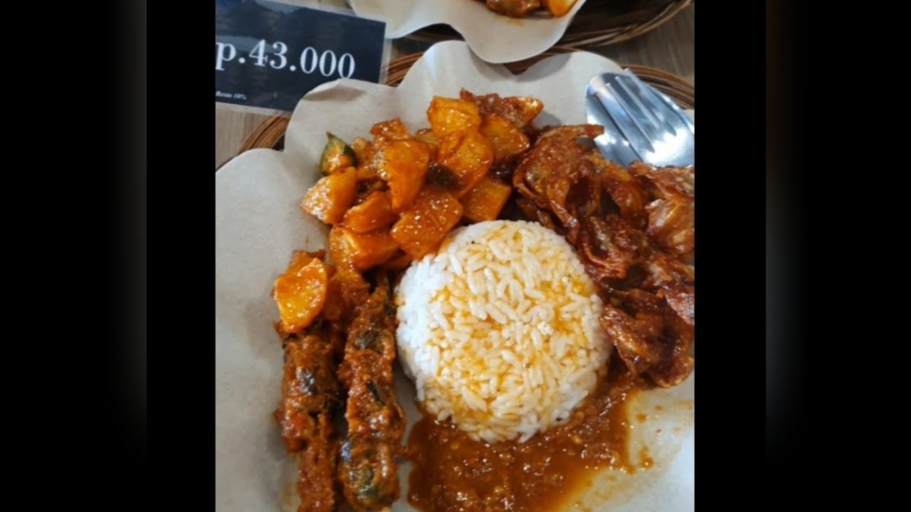 Makanan khas bali di Little Ubud Pluit - YouTube