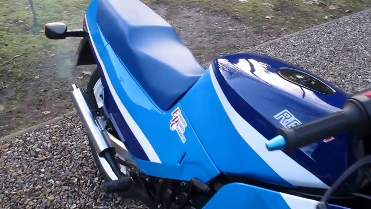Suzuki RG125 Gamma - YouTube