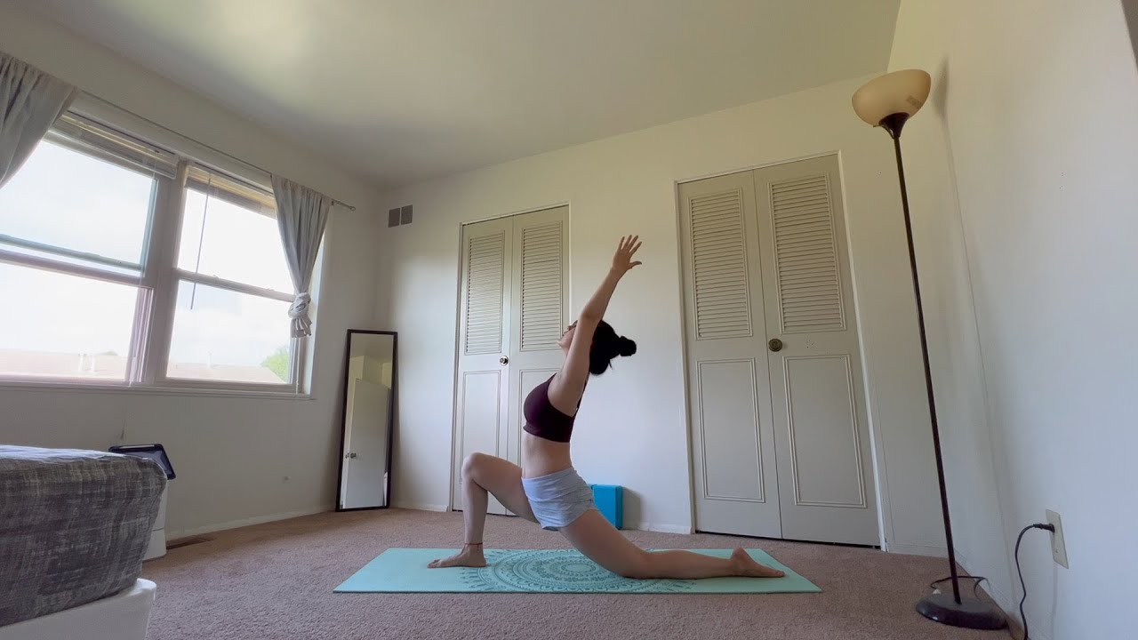 Yoga Practice Day 75 | 瑜伽练习日记 第75天 | 清晨唤醒 提神醒脑 清晨拜日串联 - YouTube