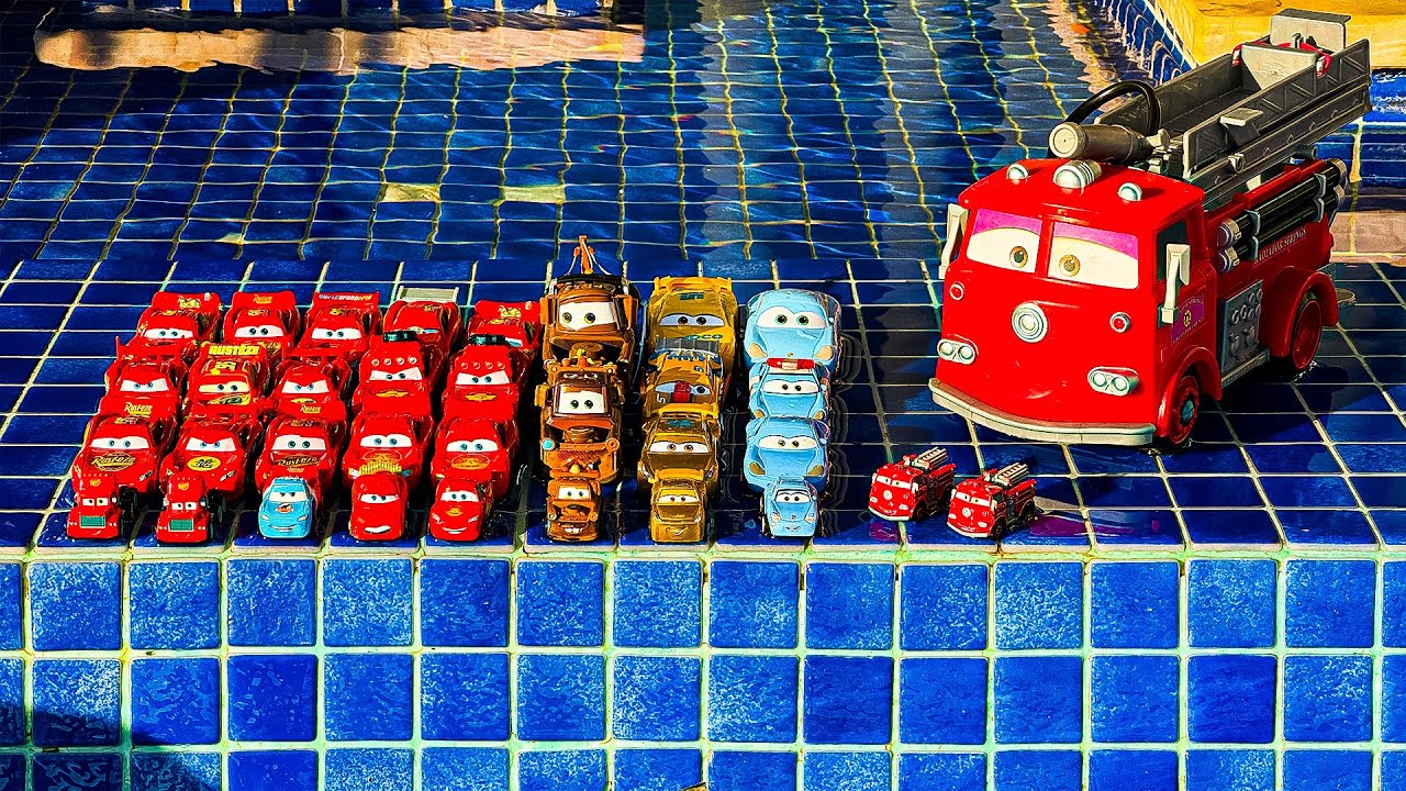 Disney Pixar Cars falling into deep pool, Lightning McQueen, Tow Mater ...