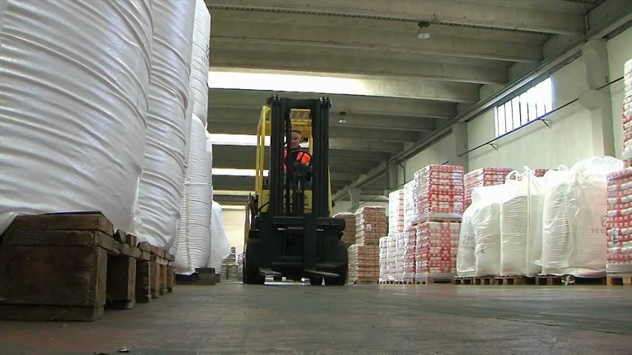 Handling of goods - YouTube
