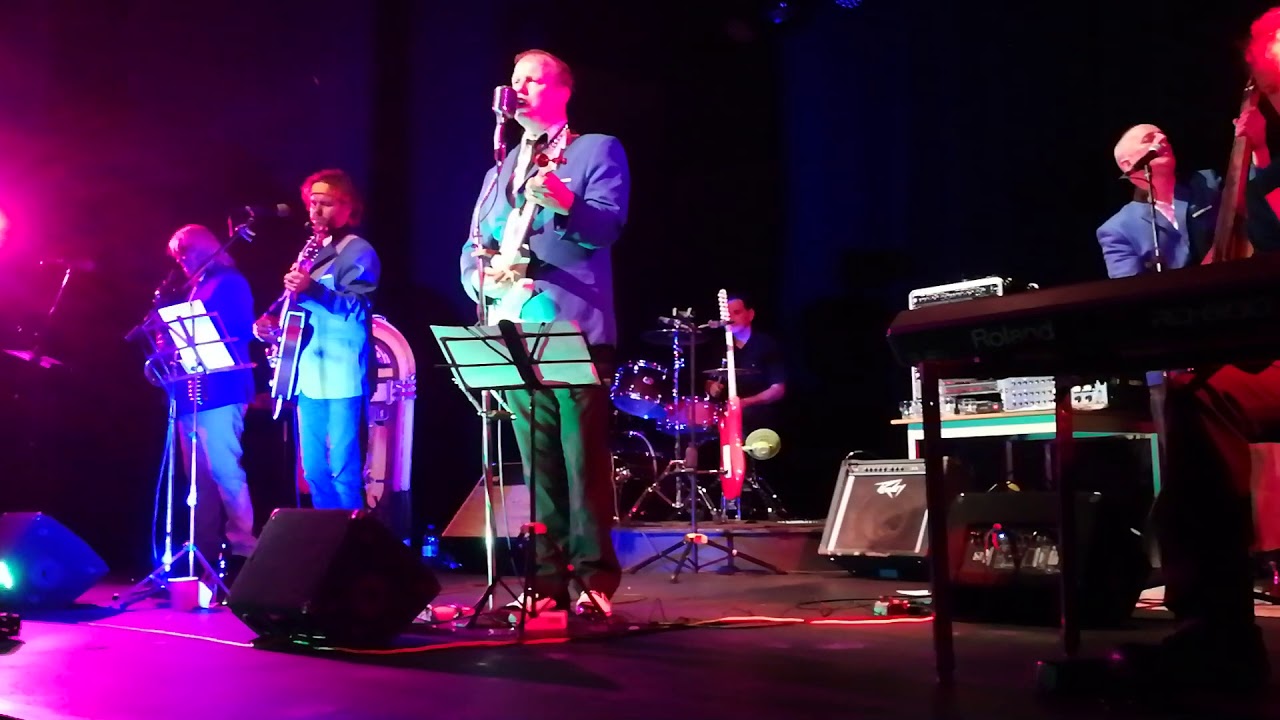 FallBack 50's Band covers Elvis - I want you, I need you - YouTube