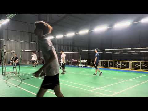 SYAZWAN & UDE VS AZRI & DOTT - YouTube