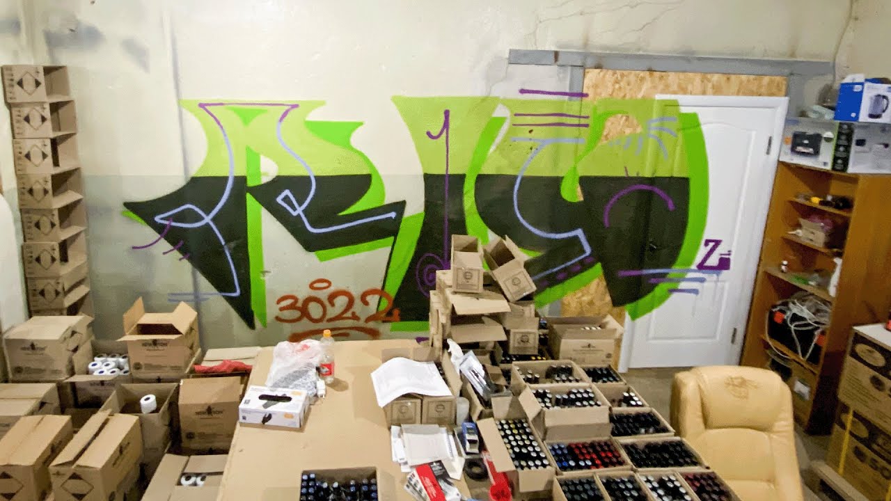 Graffiti - Cube Cuba | Roya L | newton paint | archive 3022 | 4k - YouTube