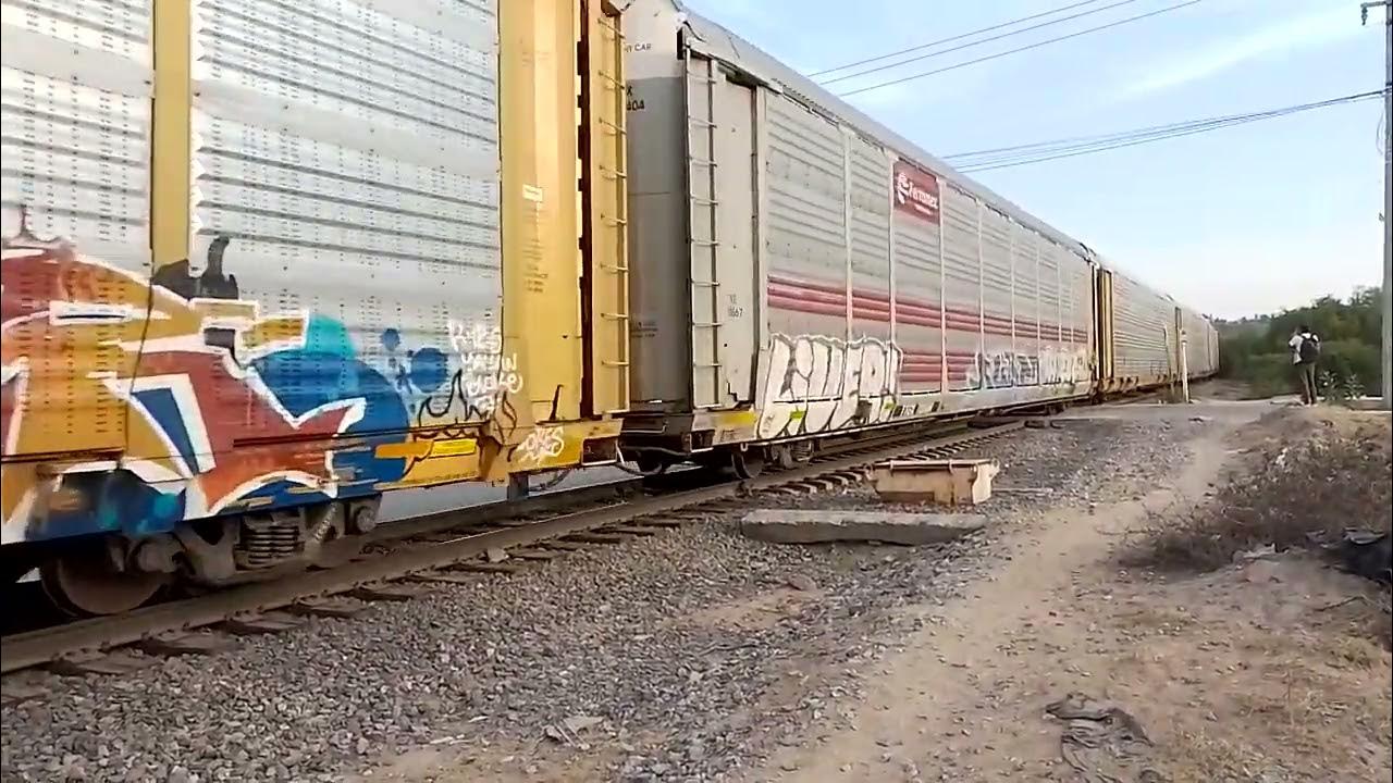 AUTOMOTRIZ AL NORTE 🚂🚗 FXE 4106 y saludo de la tripulación 🚂 - YouTube