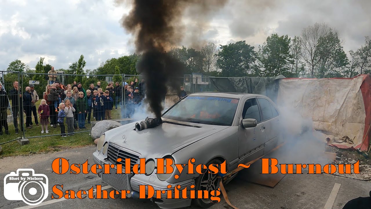 Østerild Byfest 2025 Burnout ~ Mercedes 530D Turbo 💪 - YouTube