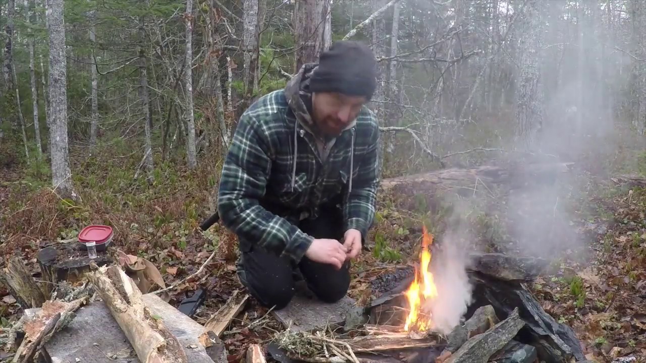 Making Fire in Damp Conditions - YouTube