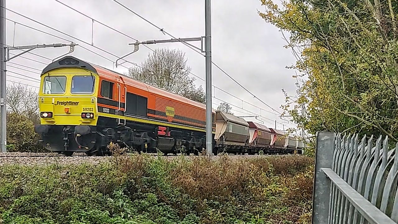 Freightliner class 59 | 59203 **IN NEW LIVERY** *TOOTS* 30/10/2020 ...