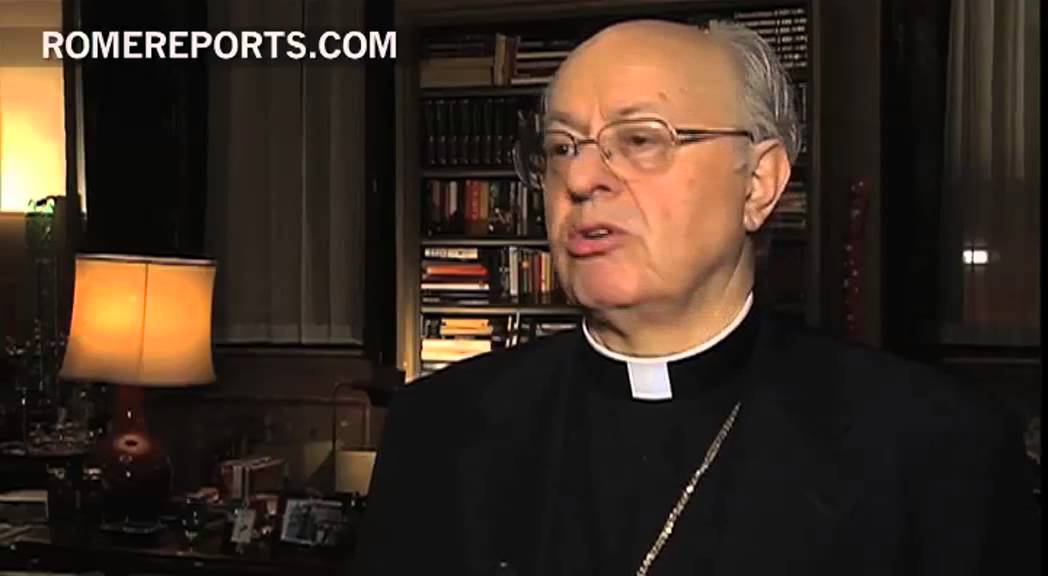 Non-voting participants in conclave take oath of secrecy - YouTube