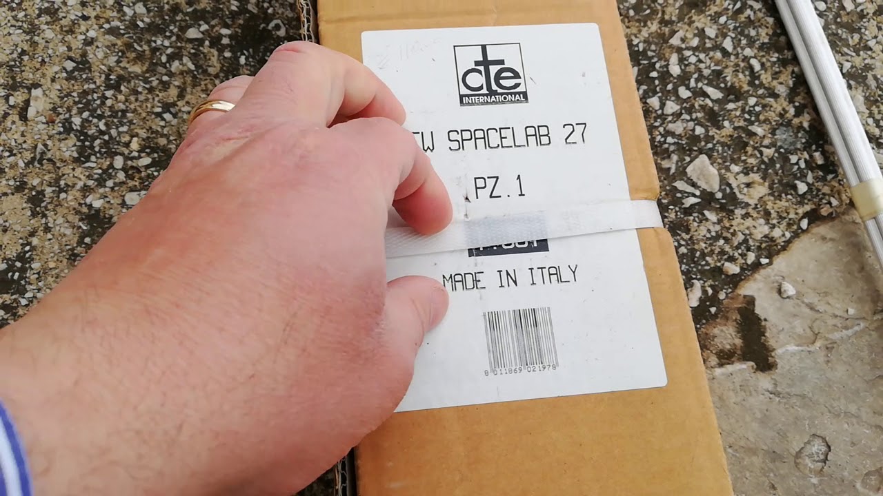 NEW SPACELAB 27 CTE INTERNATIONAL ANTENNA CB - YouTube