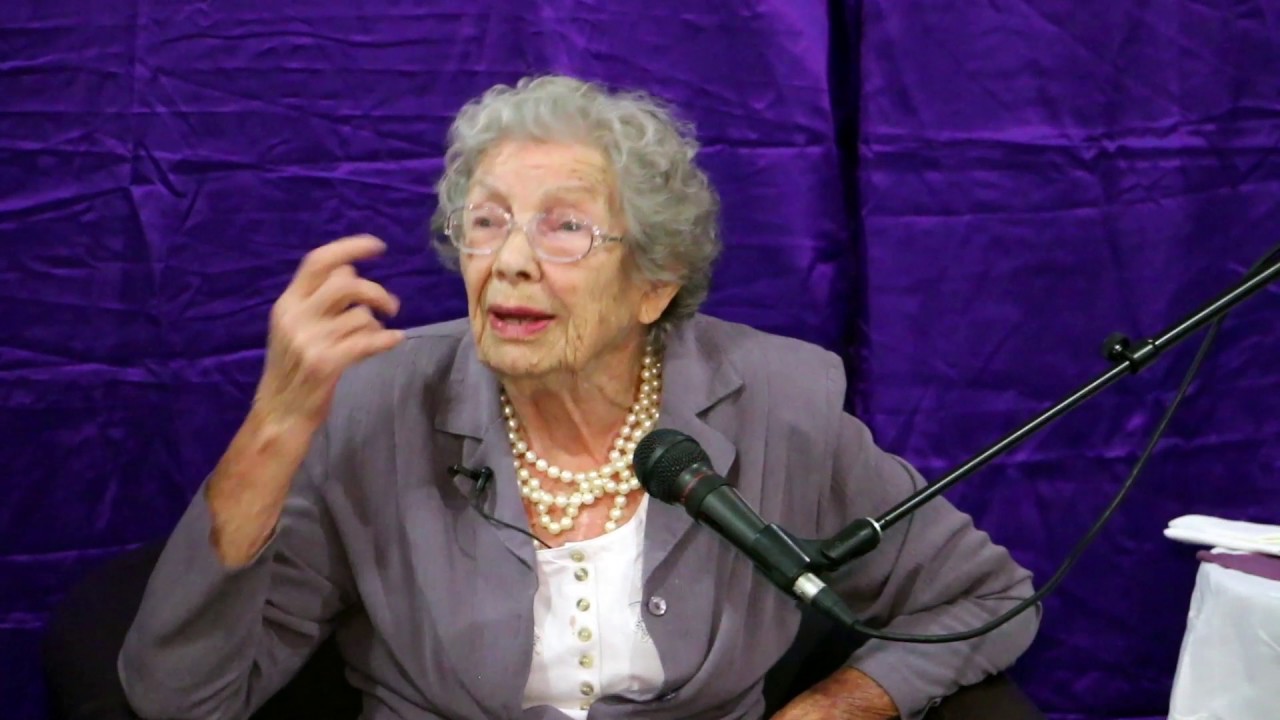 Ruth Frost talks about her book PAVLOVAS TO POPCORN - YouTube