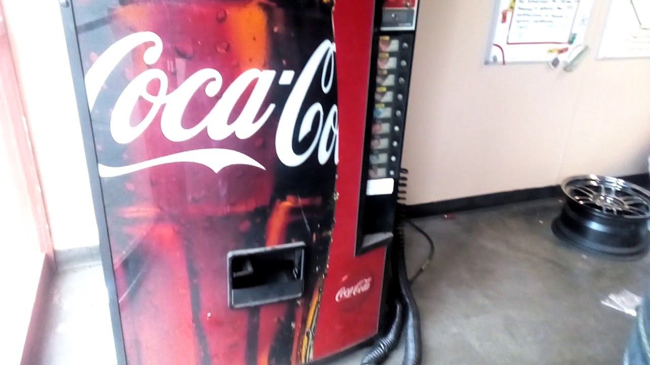 Royal Vendor RVCC804-9 Vending Machines @America's Tire Place ...