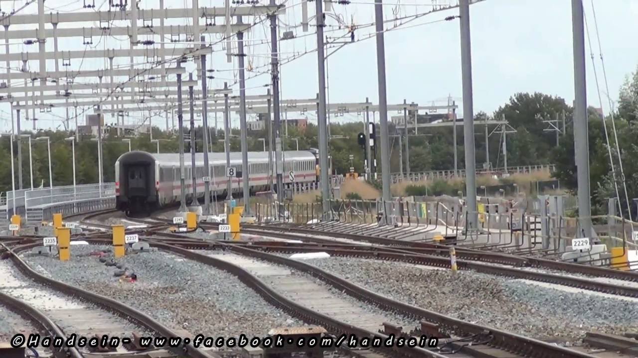 IC BERLIJN (IC 147) KOMT AAN EN VERTREKT VAN STATION ALMERE CENTRUM ...