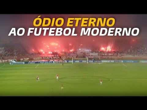 GUARDA POPULAR DÁ UM ESPETÁCULO COM SINALIZADORES DURANTE INTER x BOCA
