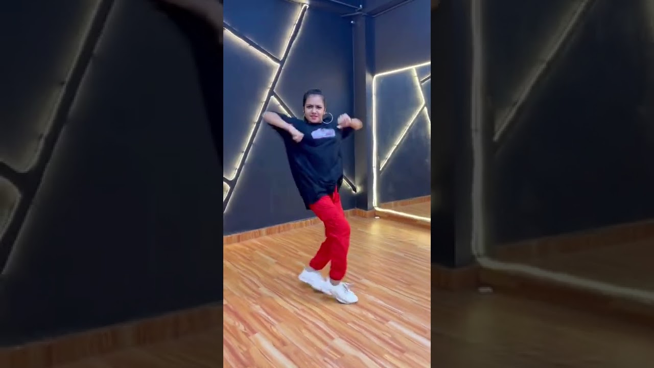 This is SMG (Visualizer) | Farmaan SMG | Big Kay SMG | Baggh-e SMG ...