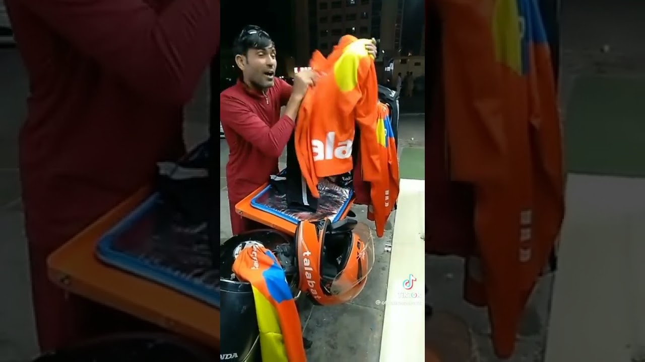 Talabat new uniform funny story #Talabatvelogs - YouTube