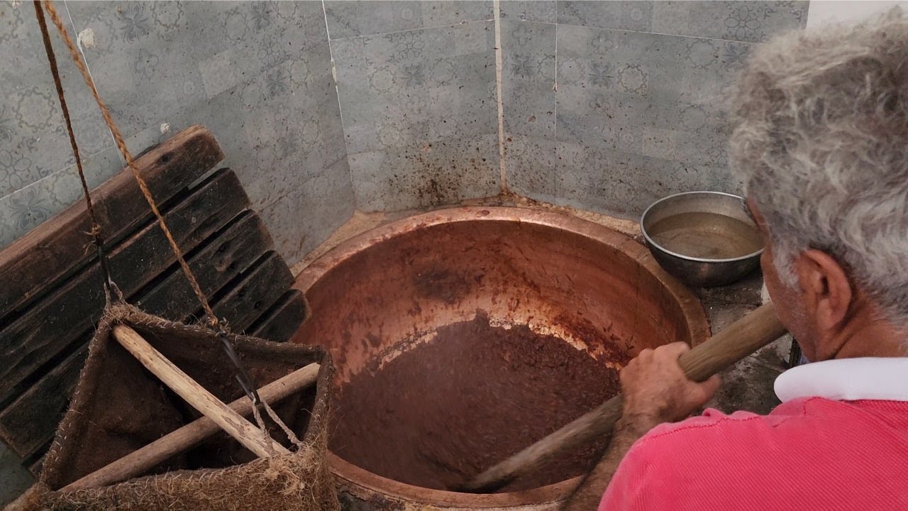 EVAZ | Making date syrup(part1) | The village & city lifestyle of Iran ...