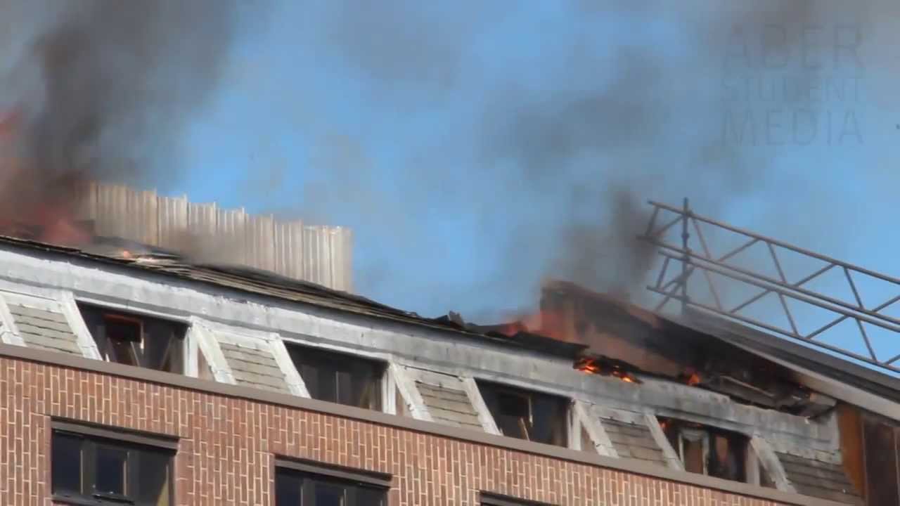 National Library of Wales on fire - YouTube