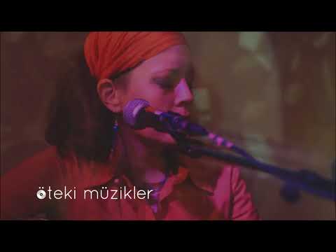 Sultanita - Uzun İnce Bir Yoldayım