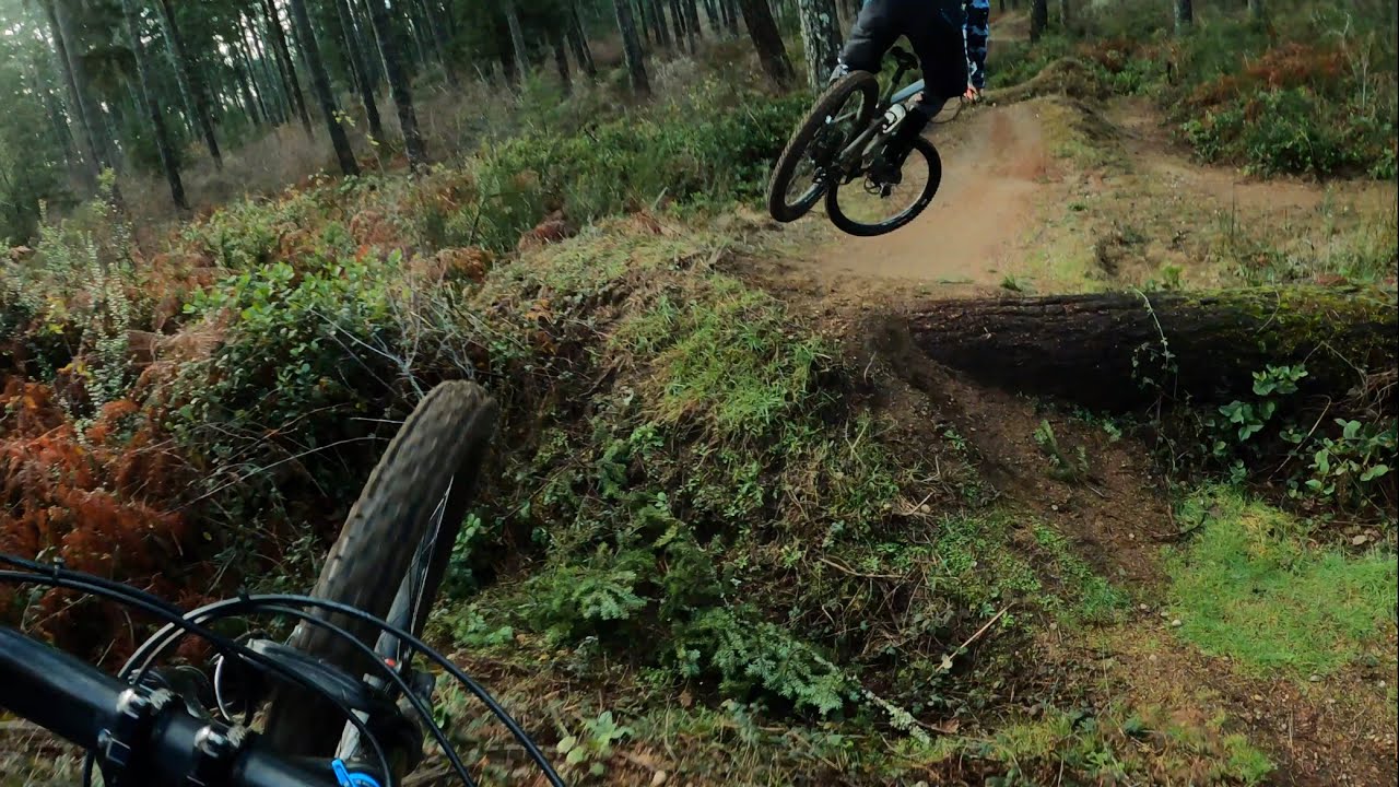 Sending black diamond jumps and splashing friends - YouTube