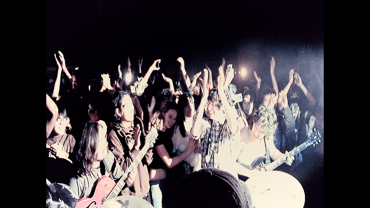 Bulletsbetweentongues at Gweeb Fest 2 - YouTube