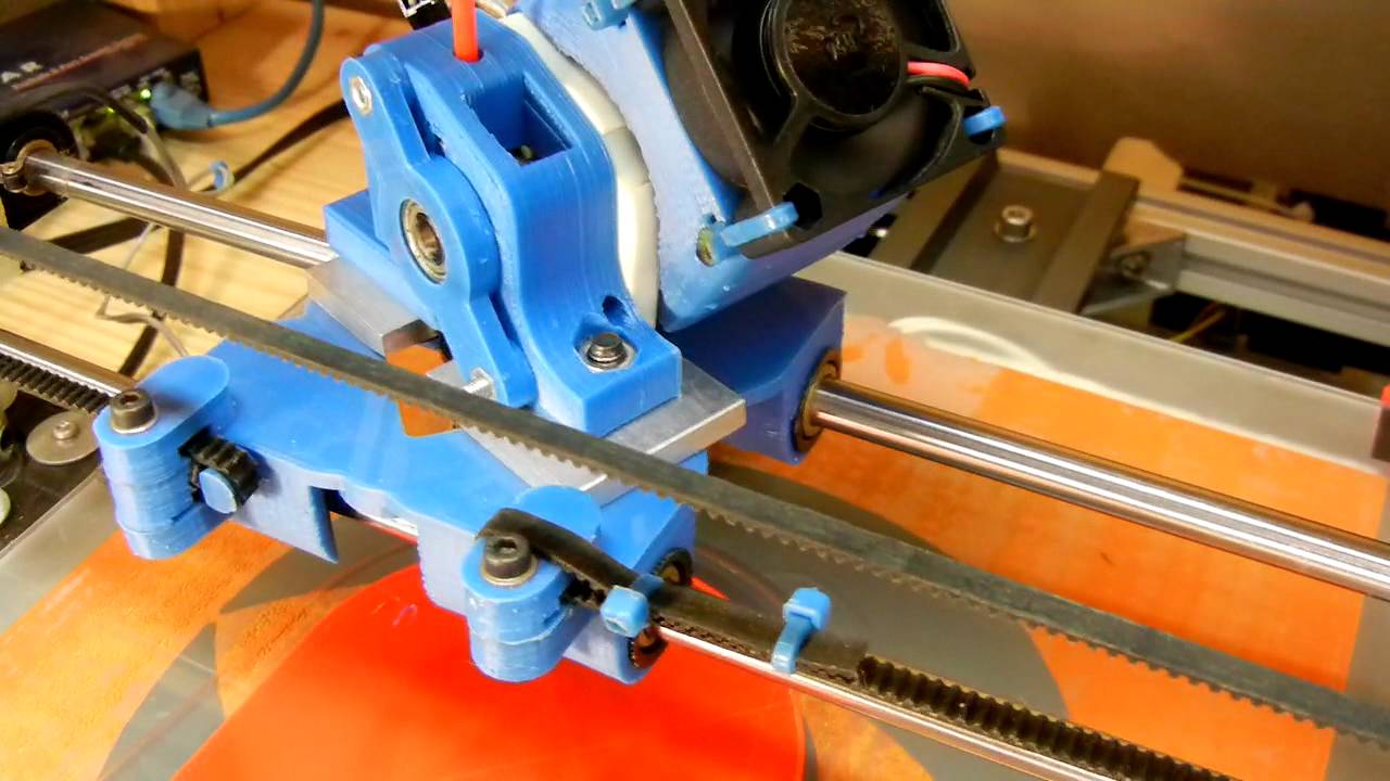 My Reprap MendelMax and it's orchestra of axis noise. - YouTube