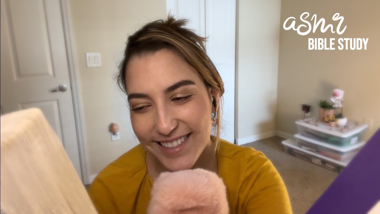 Christian Asmr 👑 bible study and close whisper, devotional, quiet time ...