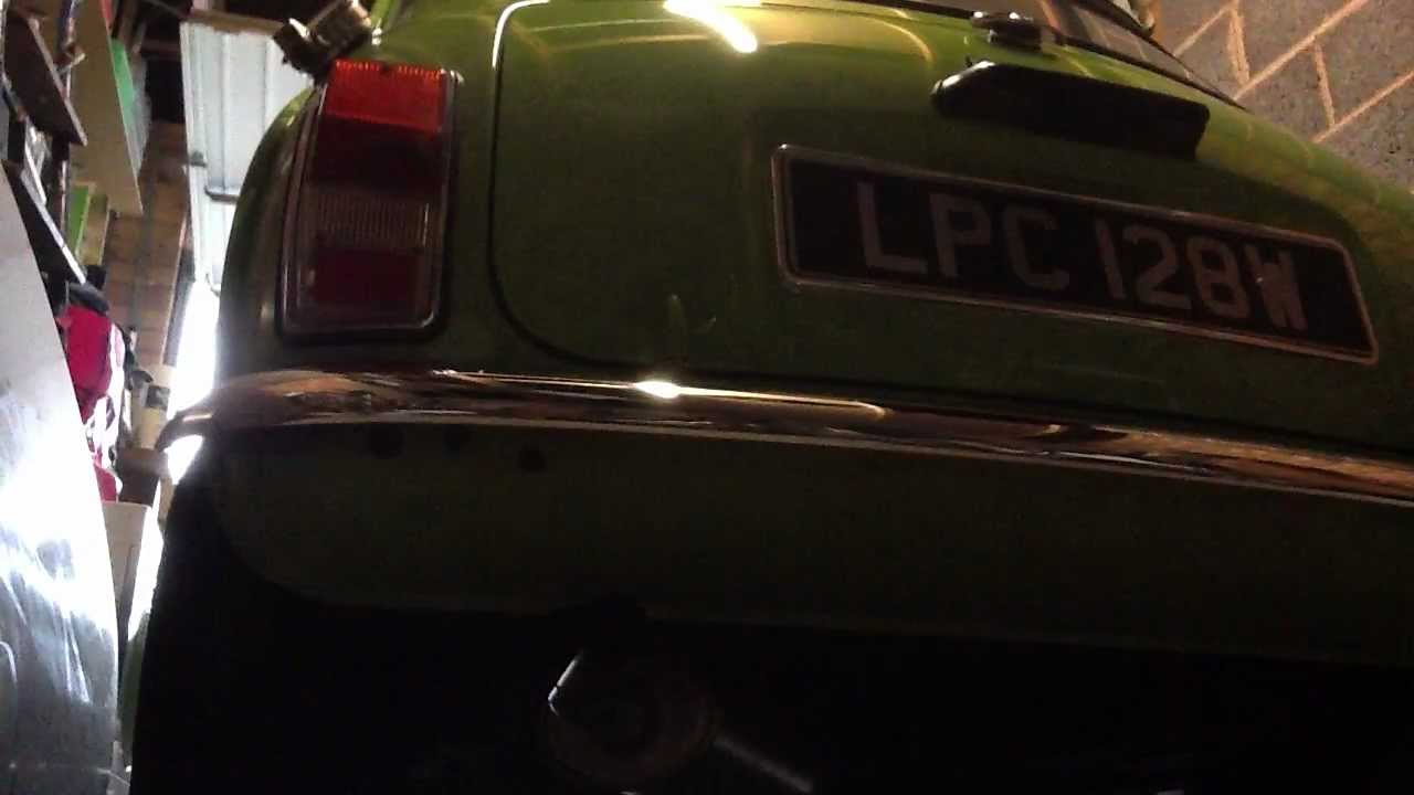 Classic Austin mini stage 1 tuned - YouTube