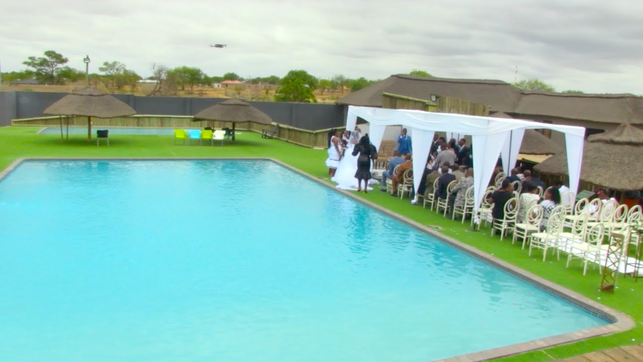 Mikateko & Moses (I can,t miss this !!!!) (Holobye Pool Resort ...